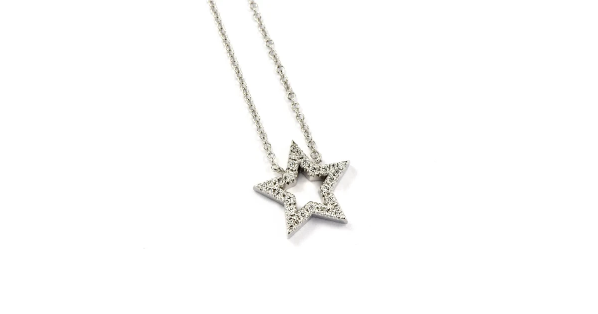 Vitgulds Halsband Happy star med diamant Hos Jarl Sandin